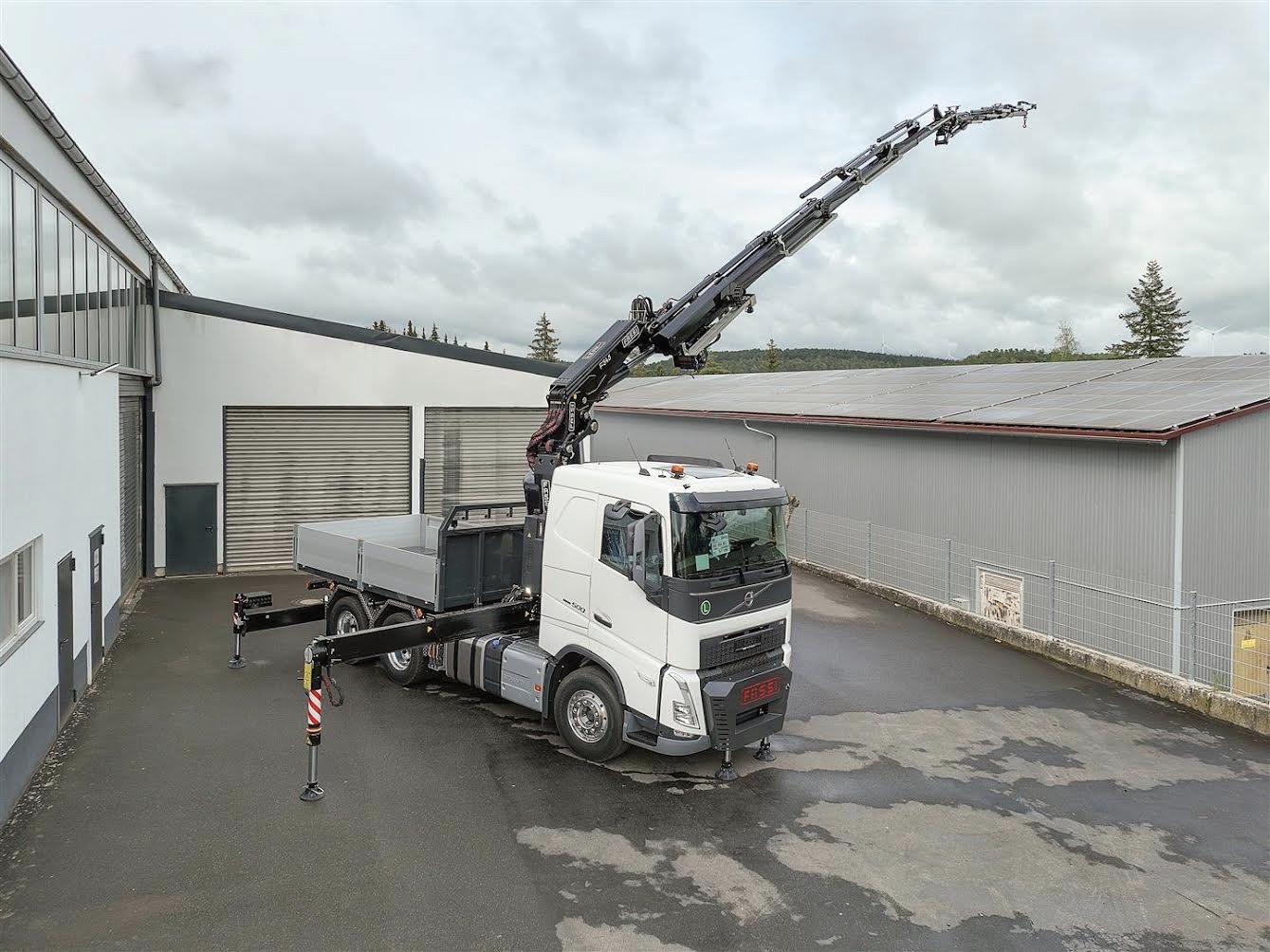 VOLVO FH-500 mit FASSI KRAN — FHE Kranservice GmbH