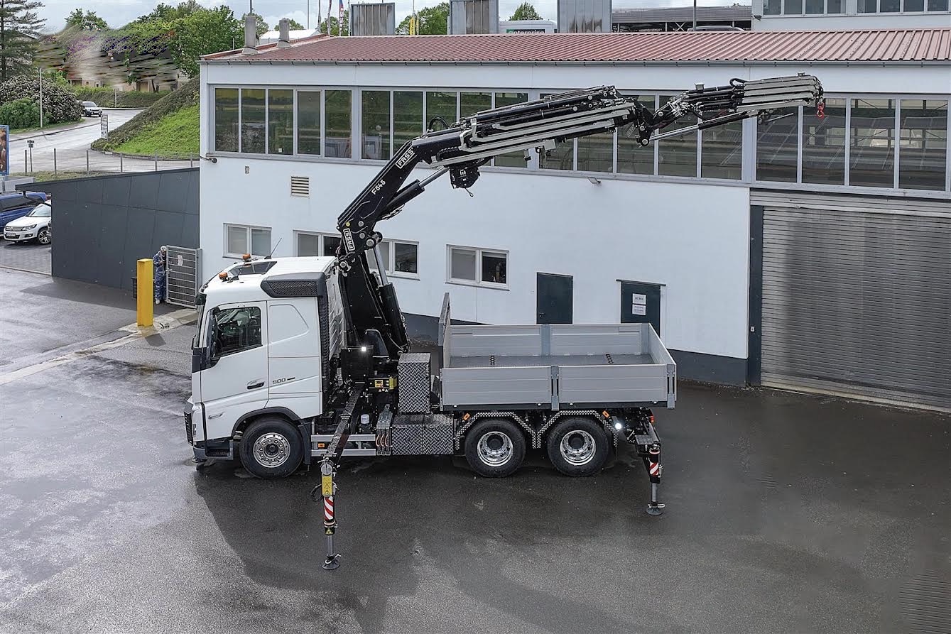 VOLVO FH-500 mit FASSI KRAN — FHE Kranservice GmbH