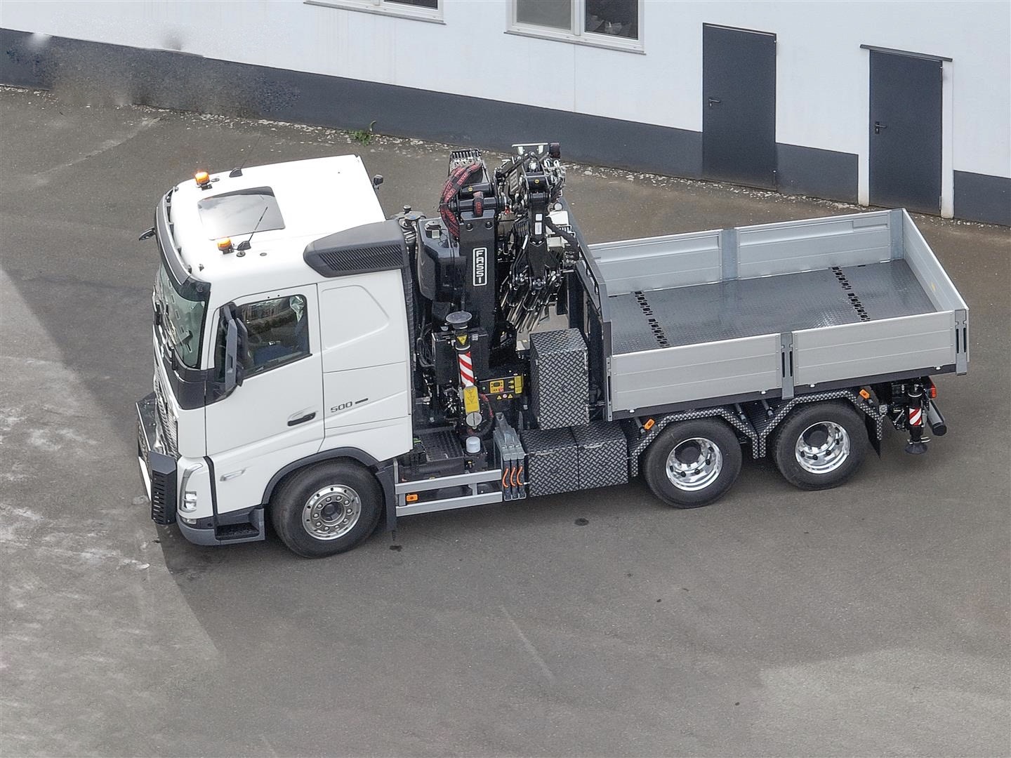 VOLVO FH-500 mit FASSI KRAN — FHE Kranservice GmbH